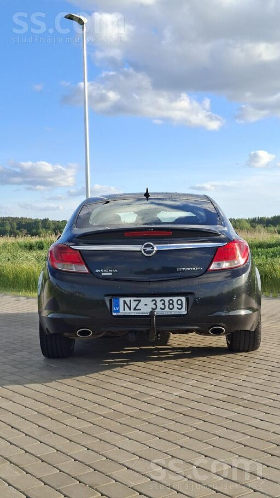 Melns Opel Insignia 2012 Rīga, ar dzinēja tilpumu 2.00 L un nobraukumu 264 tūkst. km par 3700 €, foto 8 vietnē AUTOMOTO.COM.LV