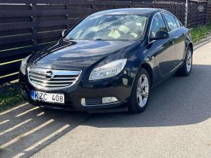 Black Opel Insignia 2012 in Kaunas, with an engine capacity of 2.00 L and mileage of 300 thousand km for 2990 €, photo  on AUTOMOTO.COM.LV