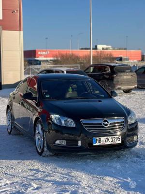 Melns Opel Insignia 2013 Klaipėda, ar dzinēja tilpumu 1.96 L un nobraukumu 276 tūkst. km par 4300 €, foto  vietnē AUTOMOTO.COM.LV