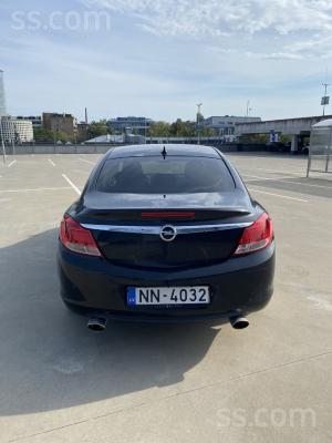 Melns Opel Insignia 2013 Rīga, ar dzinēja tilpumu 2.00 L un nobraukumu 185 tūkst. km par 3600 €, foto 5 vietnē AUTOMOTO.COM.LV