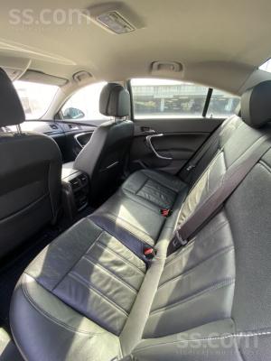 Melns Opel Insignia 2013 Rīga, ar dzinēja tilpumu 2.00 L un nobraukumu 185 tūkst. km par 3600 €, foto 9 vietnē AUTOMOTO.COM.LV