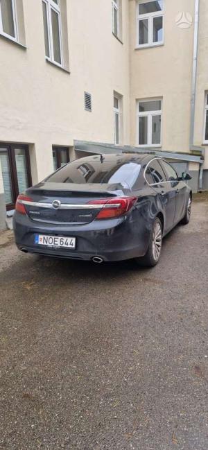 Black Opel Insignia 2015 in Kaunas, with an engine capacity of 1.96 L and mileage of 295 thousand km for 6500 €, photo 5 on AUTOMOTO.COM.LV
