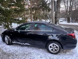 Black Opel Insignia 2015 in Tallinn, with an engine capacity of 2.00 L and mileage of 246 thousand km for 1500 €, photo 5 on AUTOMOTO.COM.LV
