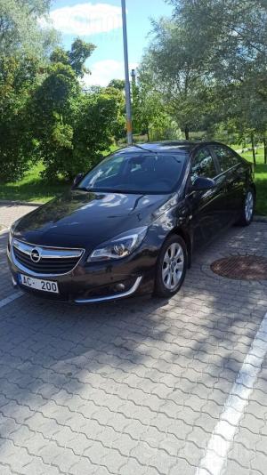 Melns Opel Insignia 2015 Rīga, ar dzinēja tilpumu 2.00 L un nobraukumu 210 tūkst. km par 7200 €, foto  vietnē AUTOMOTO.COM.LV