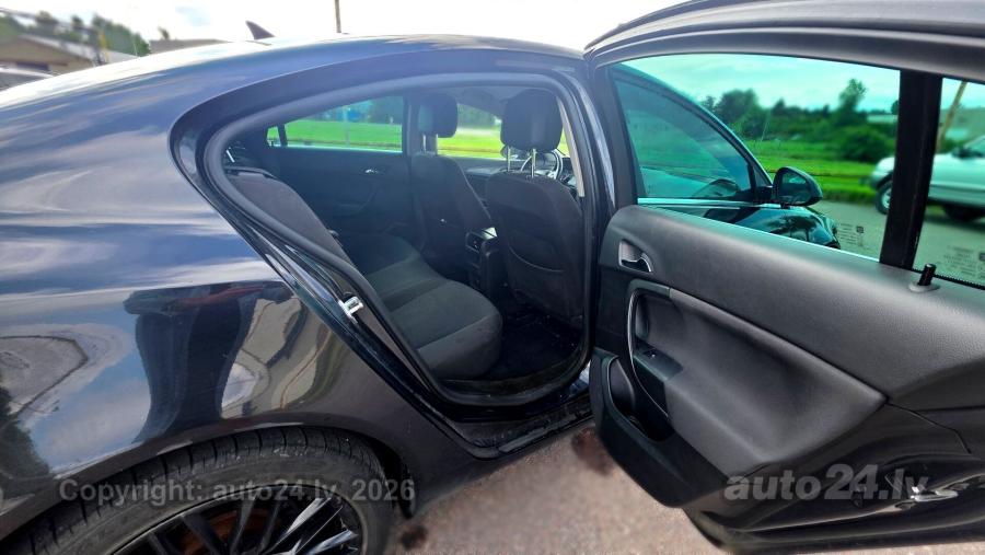 Melns Opel Insignia 2015 Tallina, ar dzinēja tilpumu 2.00 L un nobraukumu 217 tūkst. km par 7200 €, foto 11 vietnē AUTOMOTO.COM.LV