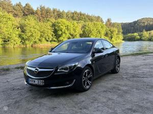 Black Opel Insignia 2015 in Vilnius, with an engine capacity of 1.96 L and mileage of 247 thousand km for 4050 €, photo  on AUTOMOTO.COM.LV
