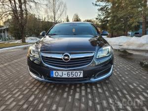 Black Opel Insignia 2016 in Ogre, with an engine capacity of 1.60 L and mileage of 221 thousand km for 6190 €, photo 3 on AUTOMOTO.COM.LV