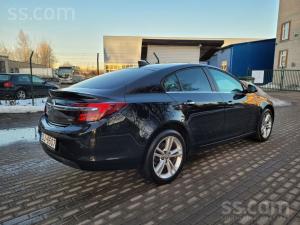 Black Opel Insignia 2016 in Ogre, with an engine capacity of 1.60 L and mileage of 221 thousand km for 6190 €, photo 7 on AUTOMOTO.COM.LV
