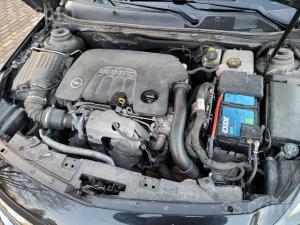 Black Opel Insignia 2016 in Ogre, with an engine capacity of 1.60 L and mileage of 221 thousand km for 6190 €, photo 17 on AUTOMOTO.COM.LV