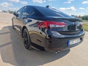 Black Opel Insignia 2017 in Kretinga, with an engine capacity of 2.00 L and mileage of 203 thousand km for 12499 €, photo 5 on AUTOMOTO.COM.LV