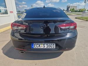 Black Opel Insignia 2017 in Kretinga, with an engine capacity of 2.00 L and mileage of 203 thousand km for 12499 €, photo 7 on AUTOMOTO.COM.LV
