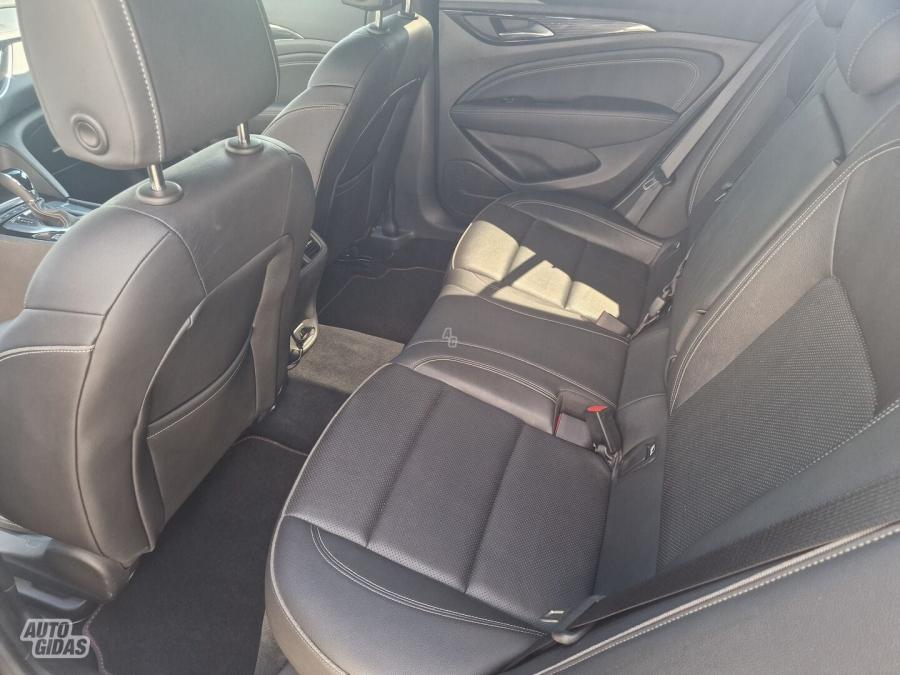 Black Opel Insignia 2017 in Kretinga, with an engine capacity of 2.00 L and mileage of 203 thousand km for 12499 €, photo 12 on AUTOMOTO.COM.LV