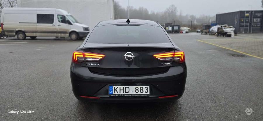 Black Opel Insignia 2018 in Kaunas, with an engine capacity of 1.50 L and mileage of 180 thousand km for 12600 €, photo 5 on AUTOMOTO.COM.LV