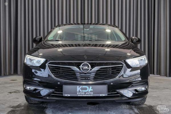 Black Opel Insignia 2018 in Marijampole, with an engine capacity of 1.60 L and mileage of 106 thousand km for 10950 €, photo 3 on AUTOMOTO.COM.LV