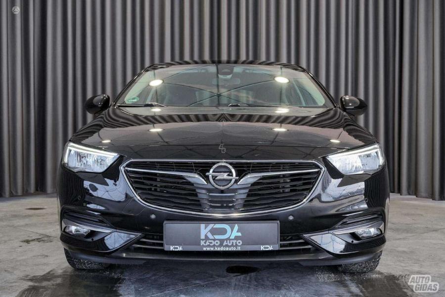Black Opel Insignia 2018 in Marijampole, with an engine capacity of 1.60 L and mileage of 106 thousand km for 10950 €, photo 3 on AUTOMOTO.COM.LV