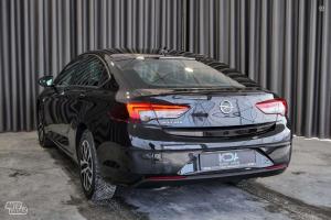 Black Opel Insignia 2018 in Marijampole, with an engine capacity of 1.60 L and mileage of 106 thousand km for 10950 €, photo 9 on AUTOMOTO.COM.LV