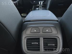 Black Opel Insignia 2020 in Jurmala, with an engine capacity of 2.00 L and mileage of 159 thousand km for 15500 €, photo 16 on AUTOMOTO.COM.LV