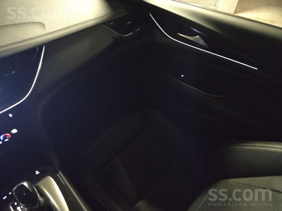 Black Opel Insignia 2020 in Jurmala, with an engine capacity of 2.00 L and mileage of 159 thousand km for 15500 €, photo 22 on AUTOMOTO.COM.LV