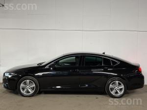 Black Opel Insignia 2020 in Jurmala, with an engine capacity of 2.00 L and mileage of 141 thousand km for 13850 €, photo 6 on AUTOMOTO.COM.LV