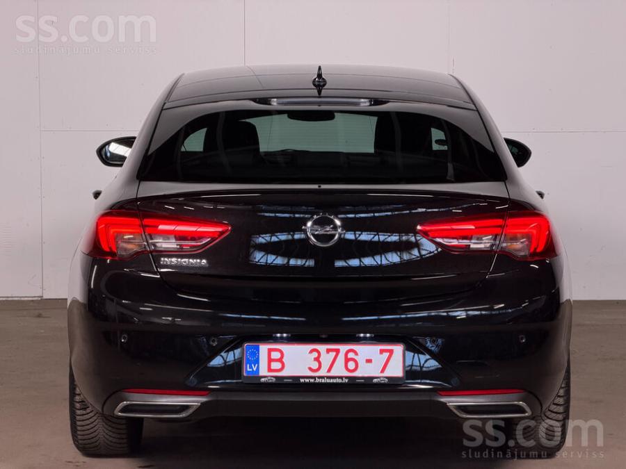 Black Opel Insignia 2020 in Jurmala, with an engine capacity of 2.00 L and mileage of 141 thousand km for 13850 €, photo 14 on AUTOMOTO.COM.LV
