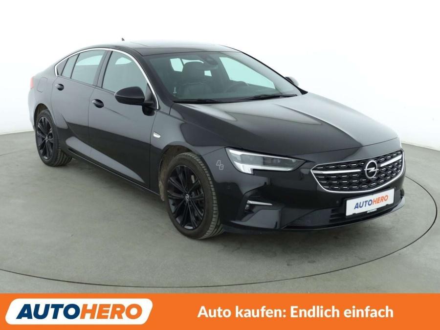 Black Opel Insignia 2021 in Kaunas, with an engine capacity of 2.00 L and mileage of 65 thousand km for 24620 €, photo 8 on AUTOMOTO.COM.LV