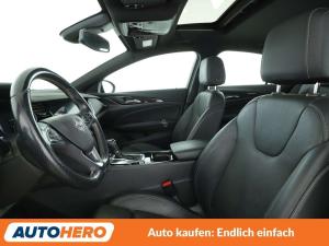 Black Opel Insignia 2021 in Kaunas, with an engine capacity of 2.00 L and mileage of 65 thousand km for 24620 €, photo 10 on AUTOMOTO.COM.LV