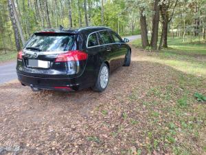 Black Opel Insignia 2009 in Pasvalys, with an engine capacity of 2.00 L and mileage of 320 thousand km for 3999 €, photo 6 on AUTOMOTO.COM.LV