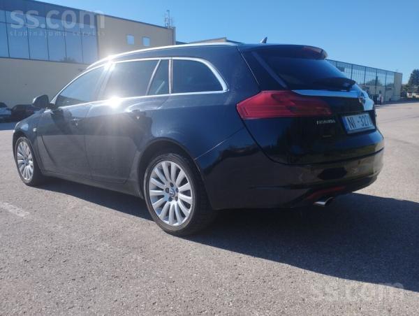Melns Opel Insignia 2009 Talsi, ar dzinēja tilpumu 2.00 L un nobraukumu 241 tūkst. km par 3550 €, foto 3 vietnē AUTOMOTO.COM.LV