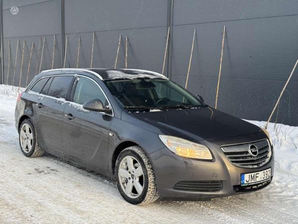 Black Opel Insignia 2009 in Vilnius, with an engine capacity of 1.96 L and mileage of 363 thousand km for 2402 €, photo 7 on AUTOMOTO.COM.LV