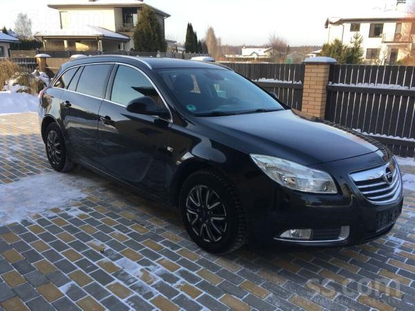 Black Opel Insignia 2009 in Riga, with an engine capacity of 1.80 L and mileage of 0 thousand km for 4500 €, photo 1 on AUTOMOTO.COM.LV