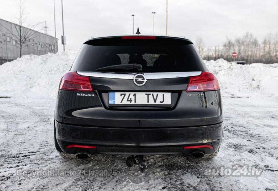 Black Opel Insignia 2009 in Tallinn, with an engine capacity of 2.00 L and mileage of 338 thousand km for 2990 €, photo 5 on AUTOMOTO.COM.LV
