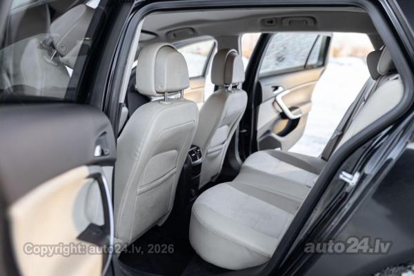 Melns Opel Insignia 2009 Tallina, ar dzinēja tilpumu 2.00 L un nobraukumu 338 tūkst. km par 2990 €, foto 11 vietnē AUTOMOTO.COM.LV