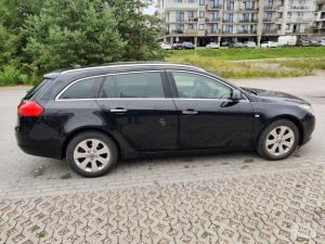 Black Opel Insignia 2009 in Vilnius, with an engine capacity of 1.80 L and mileage of 220 thousand km for 2700 €, photo 7 on AUTOMOTO.COM.LV