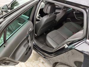 Black Opel Insignia 2009 in Vilnius, with an engine capacity of 1.80 L and mileage of 220 thousand km for 2700 €, photo 10 on AUTOMOTO.COM.LV
