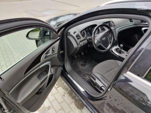 Black Opel Insignia 2009 in Vilnius, with an engine capacity of 1.80 L and mileage of 220 thousand km for 2700 €, photo 11 on AUTOMOTO.COM.LV