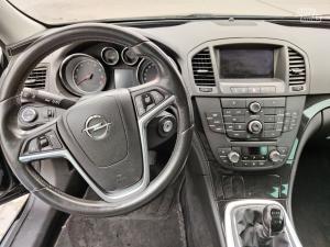 Black Opel Insignia 2009 in Vilnius, with an engine capacity of 1.80 L and mileage of 220 thousand km for 2700 €, photo 12 on AUTOMOTO.COM.LV