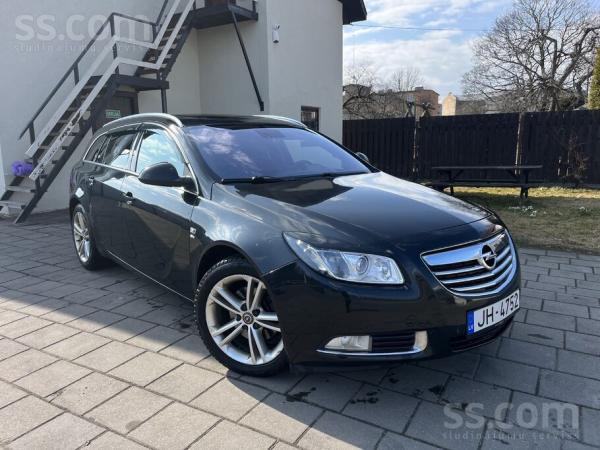 Melns Opel Insignia 2009 Rīga, ar dzinēja tilpumu 2.00 L un nobraukumu 0 tūkst. km par 2490 €, foto 2 vietnē AUTOMOTO.COM.LV