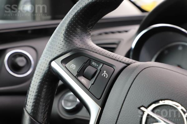 Melns Opel Insignia 2009 Tukums, ar dzinēja tilpumu 2.00 L un nobraukumu 320 tūkst. km par 4400 €, foto 10 vietnē AUTOMOTO.COM.LV