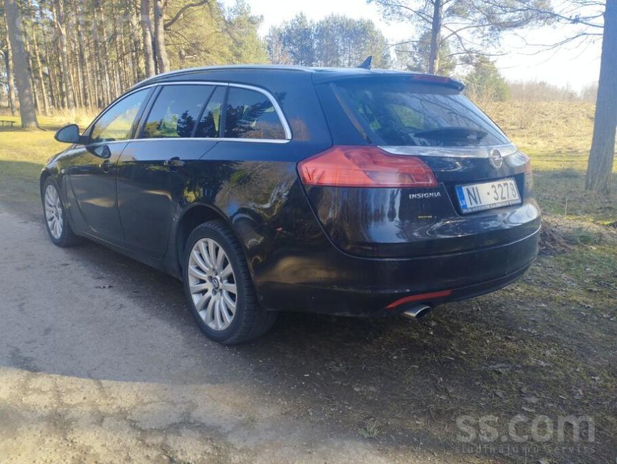 Melns Opel Insignia 2009 Talsi, ar dzinēja tilpumu 2.00 L un nobraukumu 244 tūkst. km par 3000 €, foto 5 vietnē AUTOMOTO.COM.LV