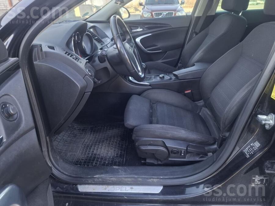 Melns Opel Insignia 2009 Talsi, ar dzinēja tilpumu 2.00 L un nobraukumu 244 tūkst. km par 3000 €, foto 7 vietnē AUTOMOTO.COM.LV
