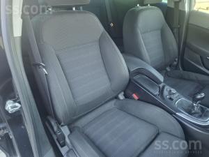 Melns Opel Insignia 2009 Talsi, ar dzinēja tilpumu 2.00 L un nobraukumu 244 tūkst. km par 3000 €, foto 12 vietnē AUTOMOTO.COM.LV