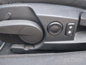 Melns Opel Insignia 2009 Talsi, ar dzinēja tilpumu 2.00 L un nobraukumu 244 tūkst. km par 3000 €, foto 16 vietnē AUTOMOTO.COM.LV