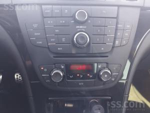 Melns Opel Insignia 2009 Talsi, ar dzinēja tilpumu 2.00 L un nobraukumu 244 tūkst. km par 3000 €, foto 20 vietnē AUTOMOTO.COM.LV