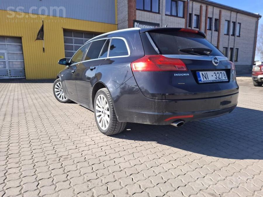 Melns Opel Insignia 2009 Talsi, ar dzinēja tilpumu 2.00 L un nobraukumu 244 tūkst. km par 3000 €, foto 21 vietnē AUTOMOTO.COM.LV