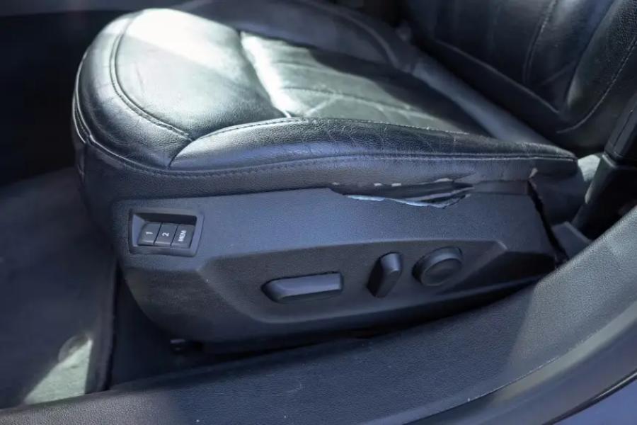 Melns Opel Insignia 2009 Liepāja, ar dzinēja tilpumu 2.00 L un nobraukumu 319 tūkst. km par 3500 €, foto 20 vietnē AUTOMOTO.COM.LV