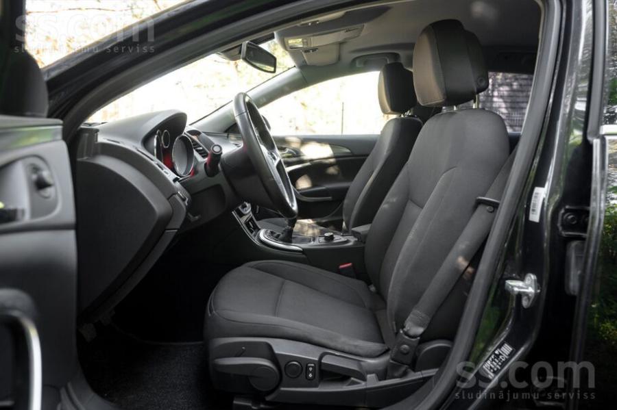 Melns Opel Insignia 2009 Tukums, ar dzinēja tilpumu 1.80 L un nobraukumu 158 tūkst. km par 4490 €, foto 10 vietnē AUTOMOTO.COM.LV