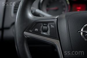 Melns Opel Insignia 2009 Tukums, ar dzinēja tilpumu 1.80 L un nobraukumu 158 tūkst. km par 4490 €, foto 18 vietnē AUTOMOTO.COM.LV