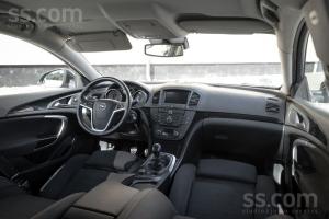 Melns Opel Insignia 2009 Talsi, ar dzinēja tilpumu 2.00 L un nobraukumu 247 tūkst. km par 2990 €, foto 9 vietnē AUTOMOTO.COM.LV