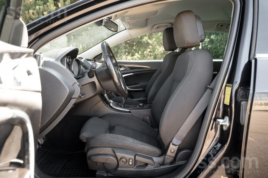 Melns Opel Insignia 2009 Talsi, ar dzinēja tilpumu 2.00 L un nobraukumu 247 tūkst. km par 2990 €, foto 10 vietnē AUTOMOTO.COM.LV