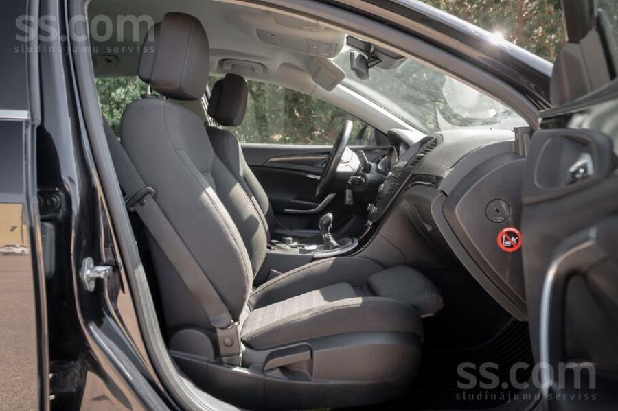Melns Opel Insignia 2009 Talsi, ar dzinēja tilpumu 2.00 L un nobraukumu 247 tūkst. km par 2990 €, foto 13 vietnē AUTOMOTO.COM.LV